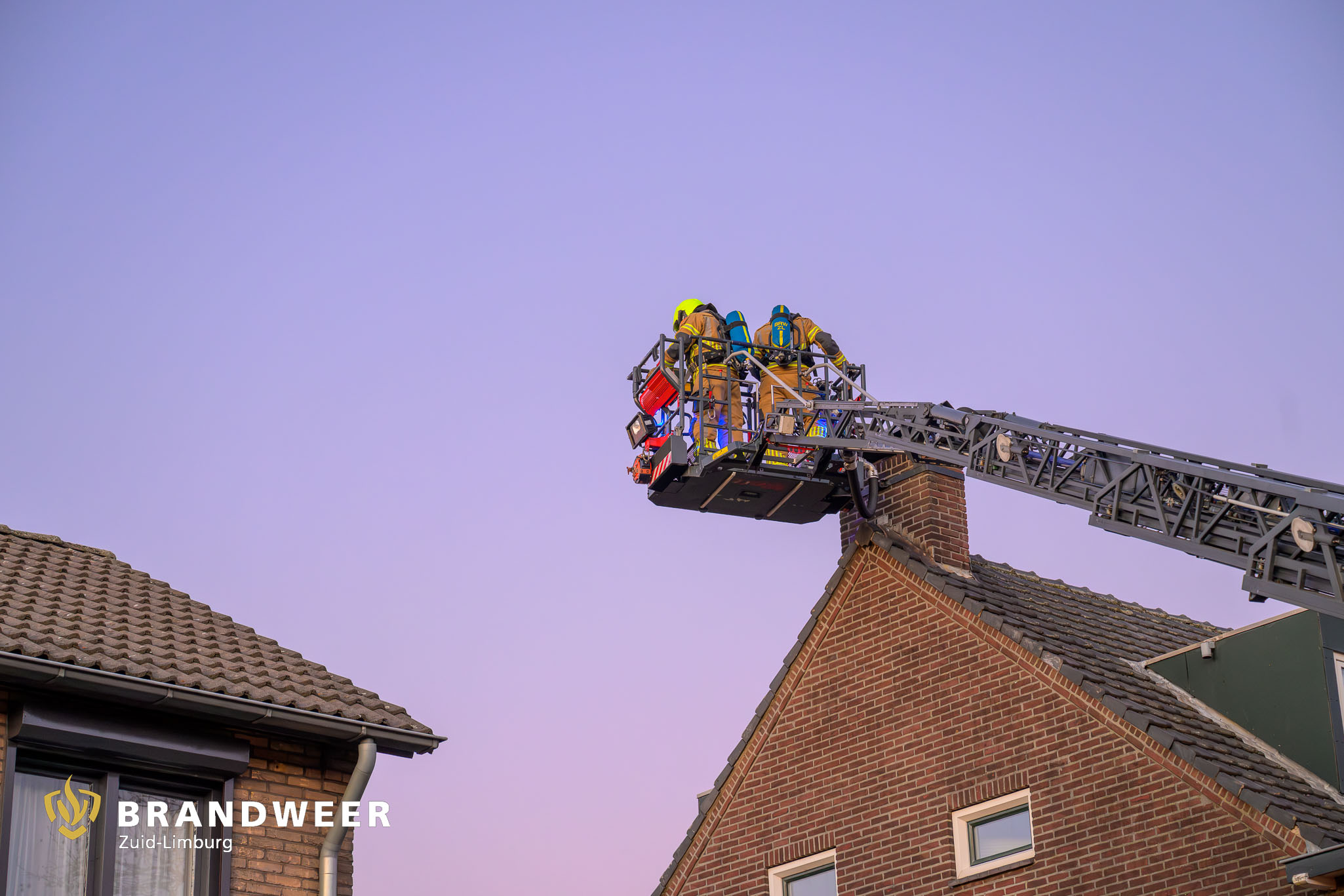 24-12-2025 – Kerkrade, Schoorsteenbrand – Brandweer Zuid-Limburg Team FVT