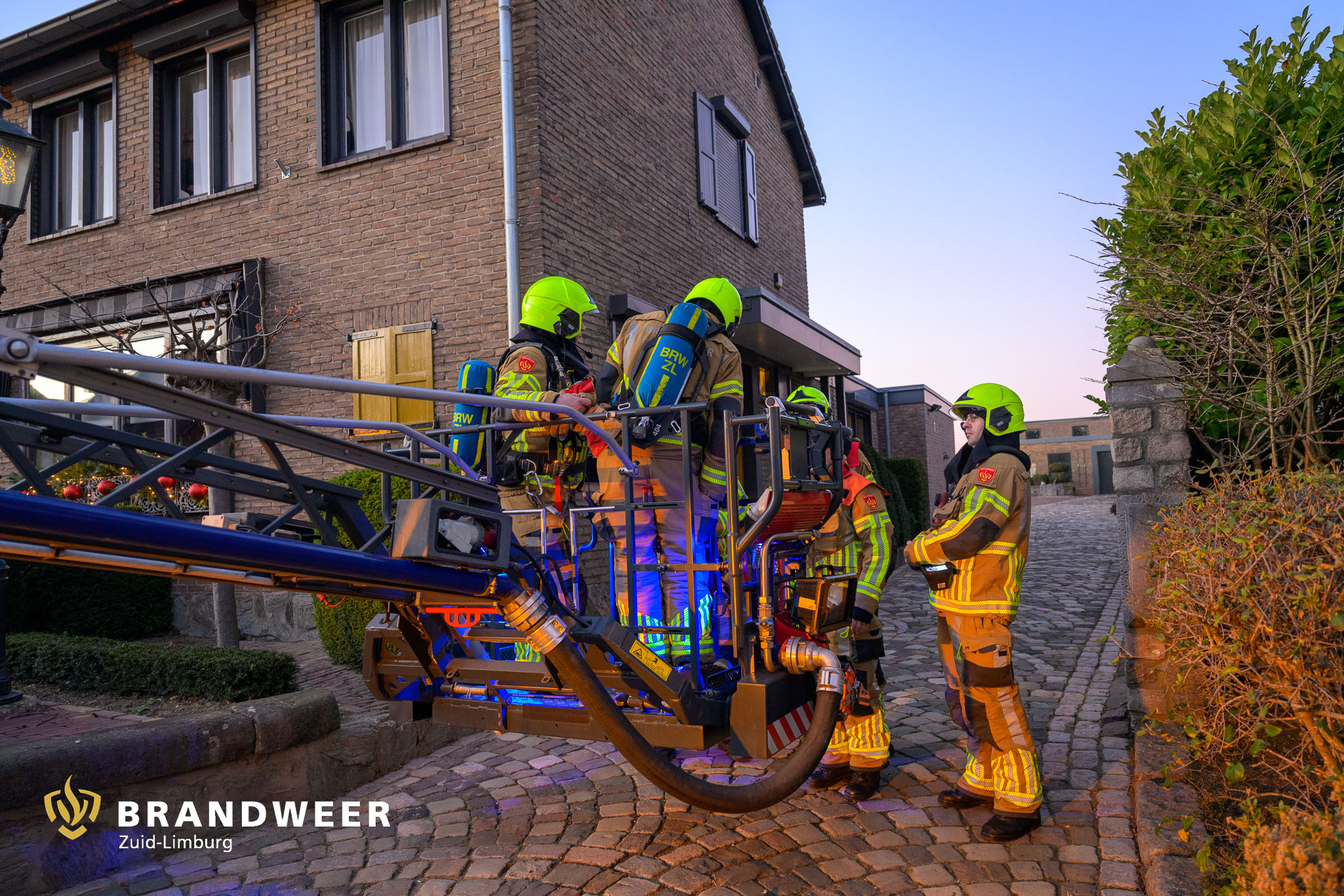 24-12-2025 – Kerkrade, Schoorsteenbrand – Brandweer Zuid-Limburg Team FVT